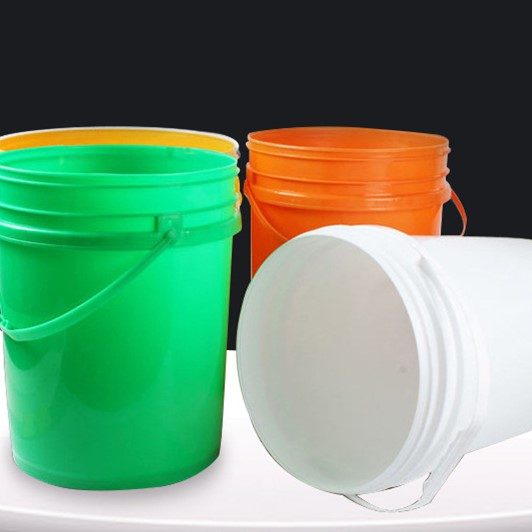 Small red bucket with lid red paint bucket | Plastic Bucket Manufacturers