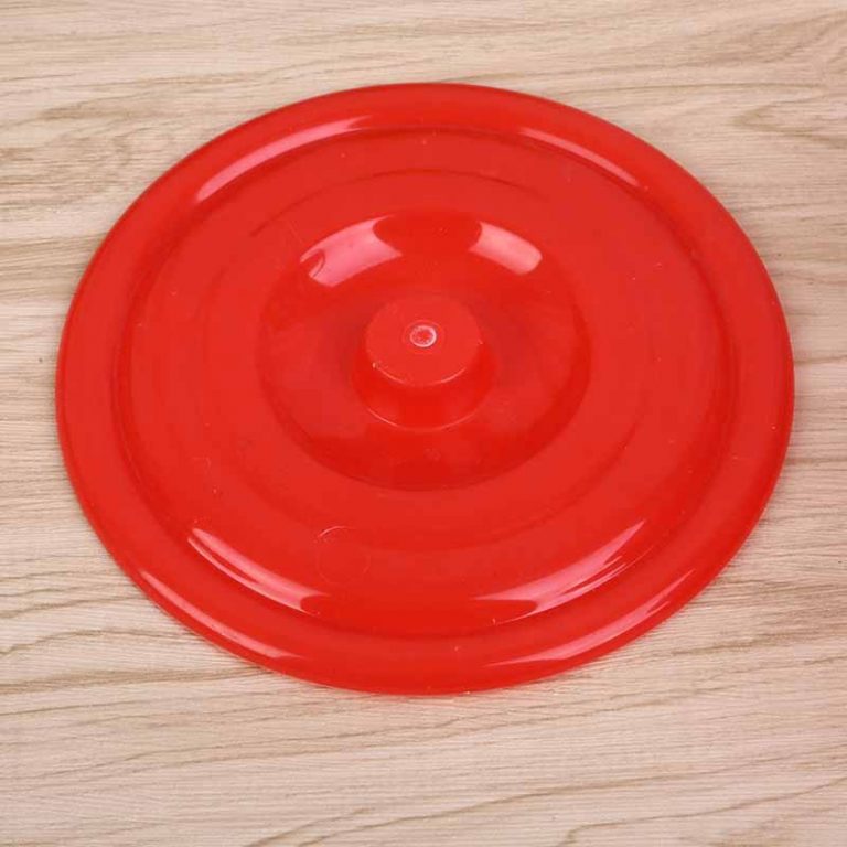 Small red bucket with lid red paint bucket - Plastic Bucket ...